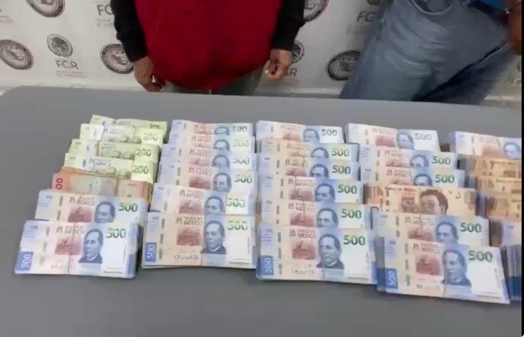 Detienen a un hombre y una mujer con 2 millones de pesos en efectivo en ...